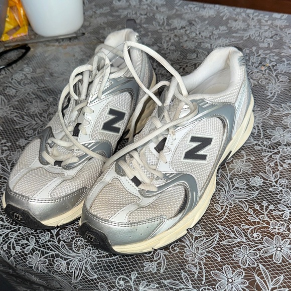 New Balance | Shoes | New Balance Gray And White Athletic Shoes | Poshmark